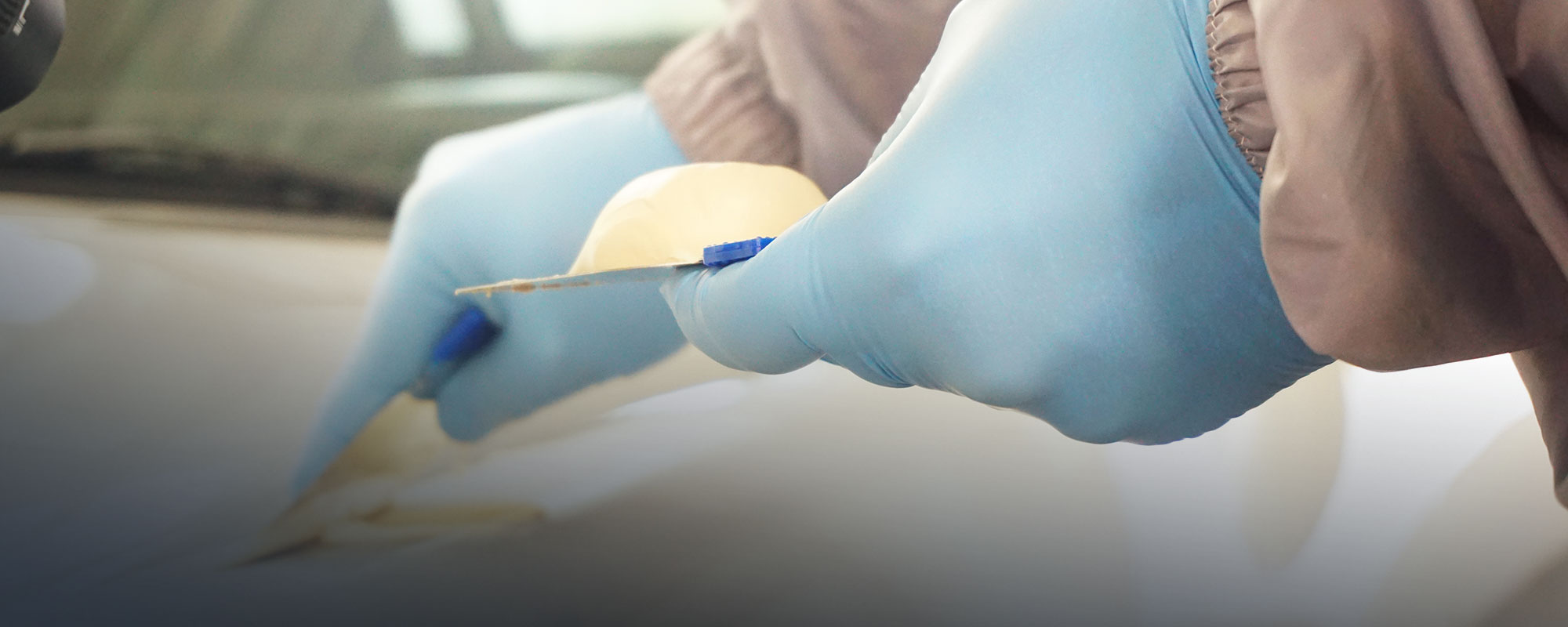 Masillas para Coche de Fácil Aplicación y Lijado | BESA